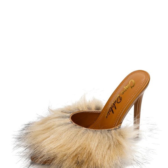 Cape Robbin | Shoes | Olivia Faux Fur Heel | Poshmark